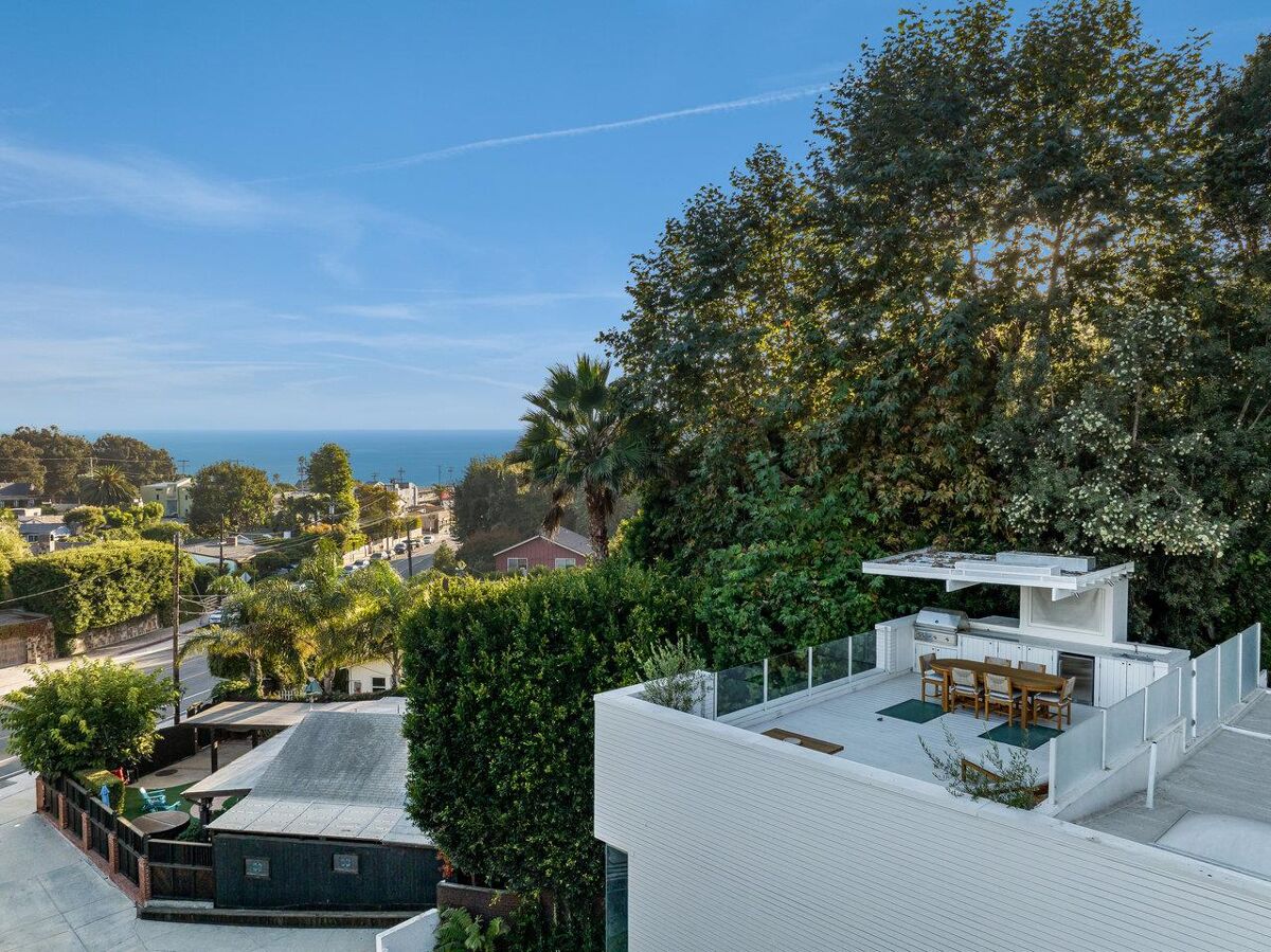 house for sale in 309 E Rustic Rd - Santa Monica, California ...