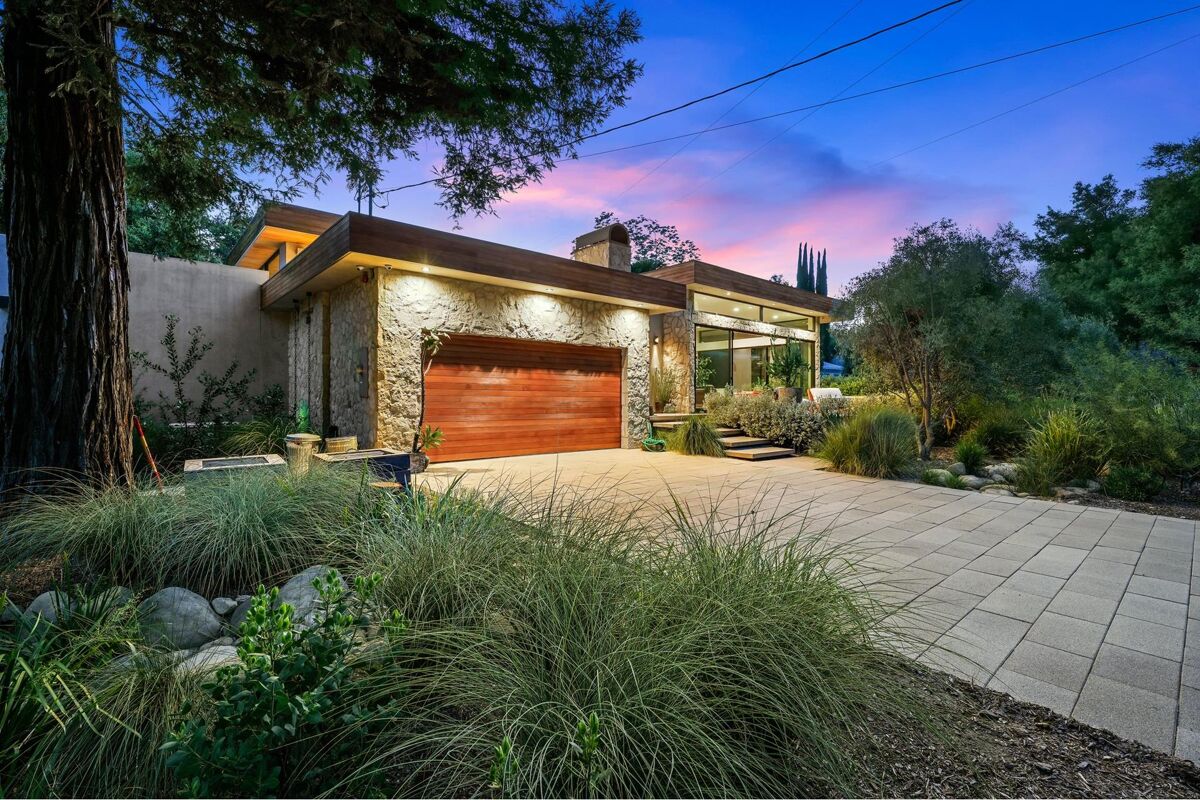 house for sale in 1418 Bonnell Dr - Topanga, California - us25486261 ...