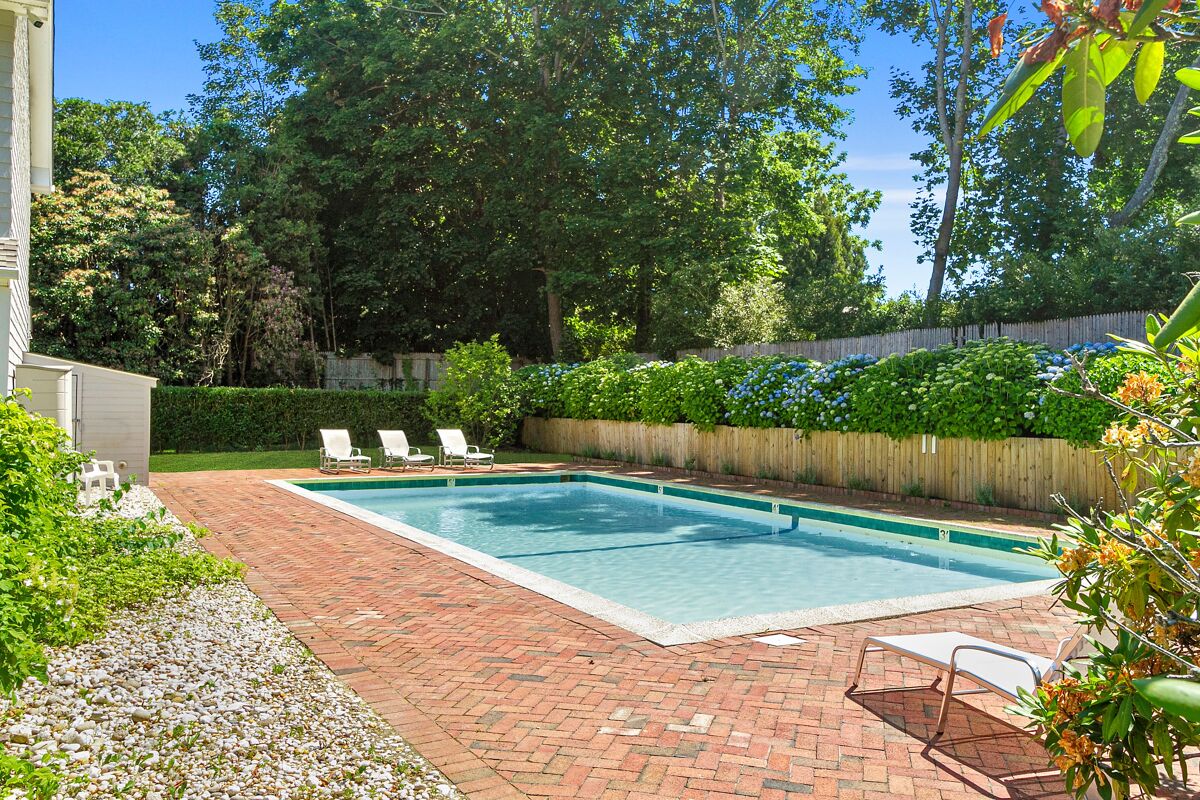 condominium for sale in 2298 Main St #8 - Bridgehampton North, New York ...