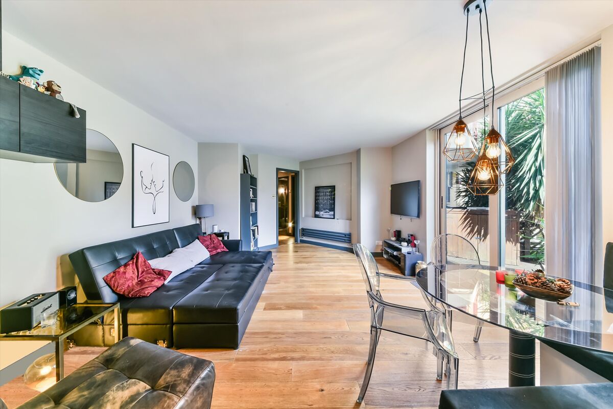 flat to rent in China Court, Asher Way, Wapping, London, E1W ...