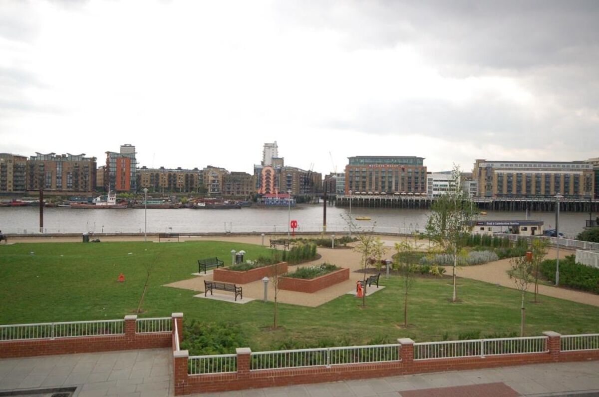 flat to rent in E1 Waterside, Wapping High Street, Wapping, London, E1W ...
