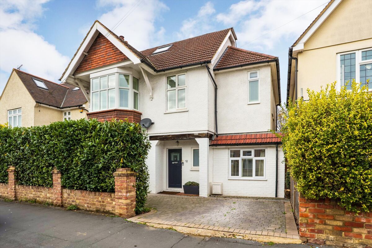 house for sale in Monument Road, Weybridge, Surrey, KT13 - WBE012267203 ...