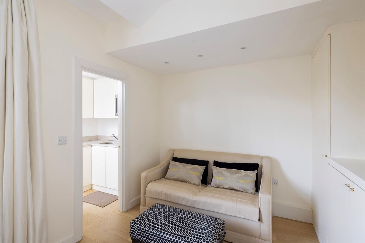 flat for sale in Duke Street, St. James's, London, SW1Y - wer012428897 ...
