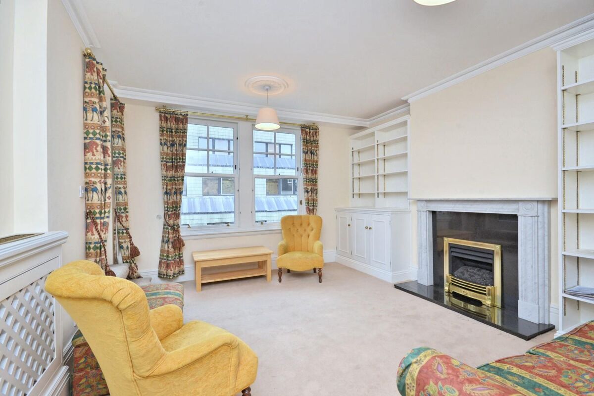 flat for sale in Crusader House, 14 Pall Mall, St James's, London, SW1Y ...