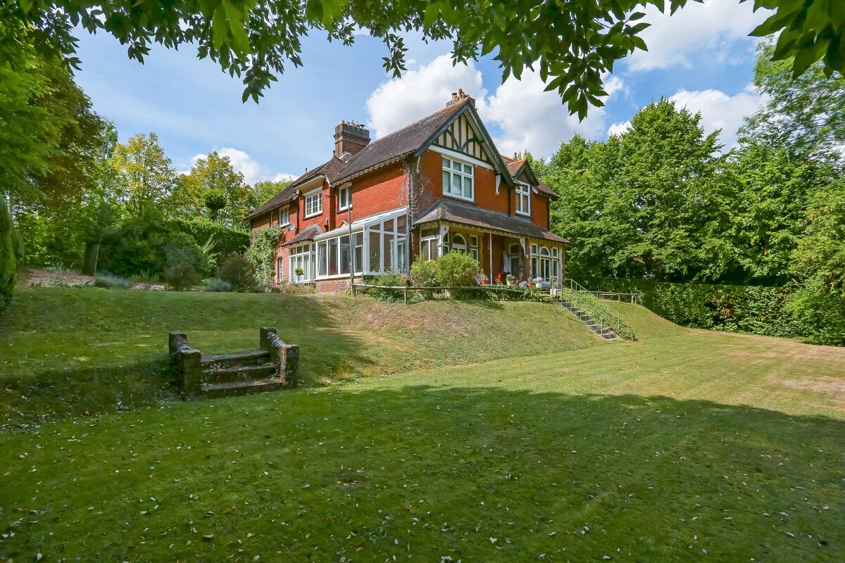 house for sale in Bridge Lane, Shawford, Winchester, Hampshire, SO21 ...