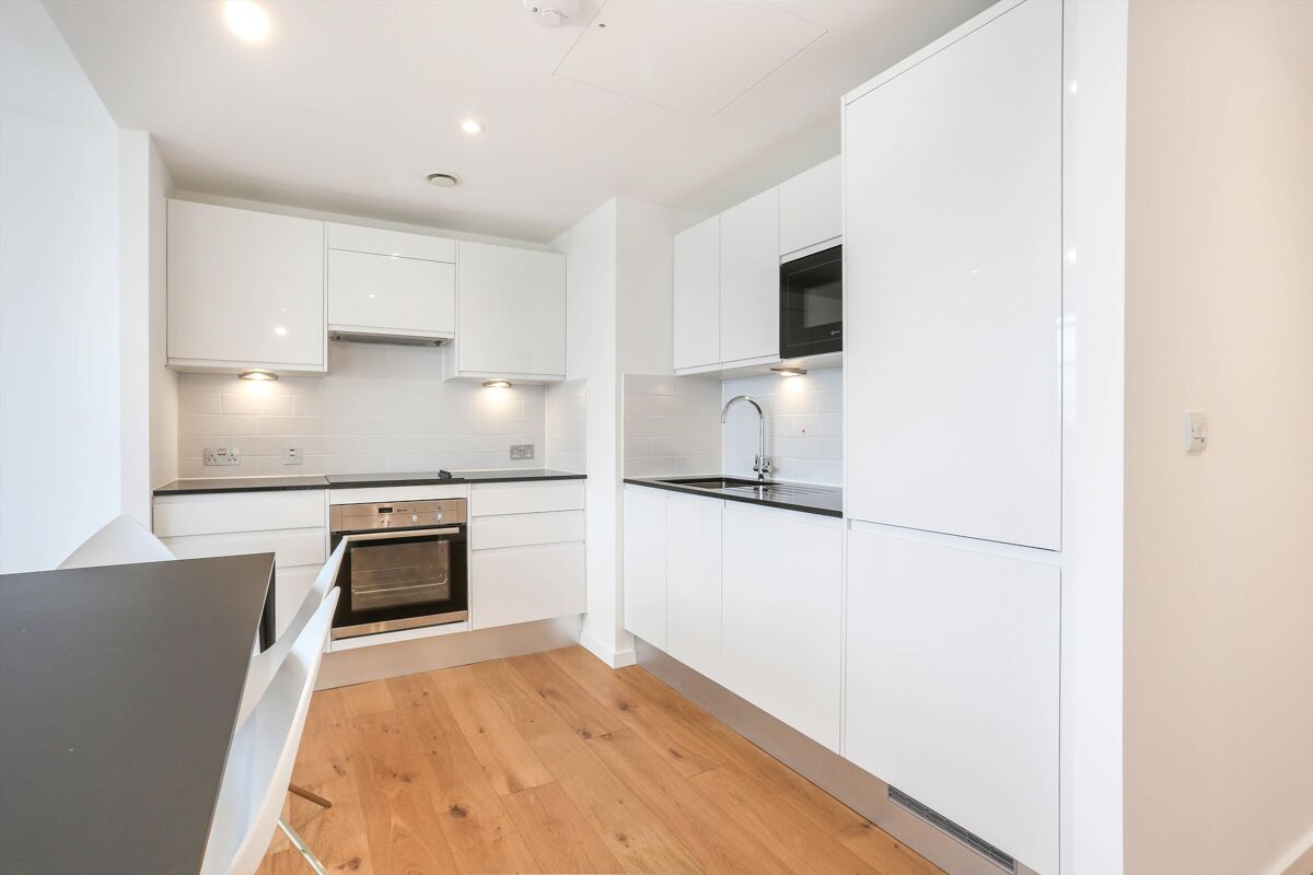 flat to rent in Wood Lane, White City, London, W12 - wlq012531260 ...