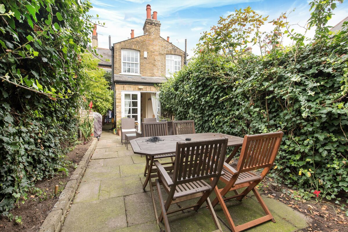 house for sale in Walnut Tree Cottages, Wimbledon, London, SW19 ...