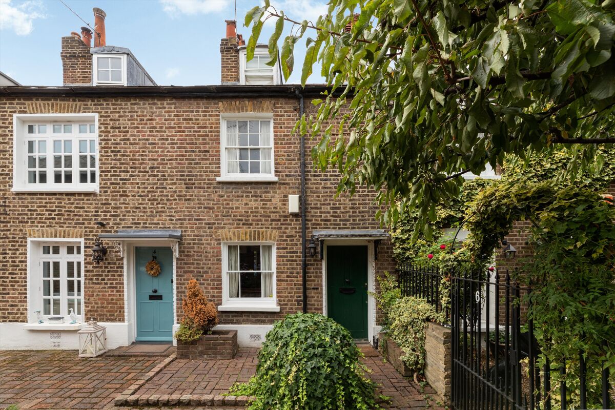 house for sale in Walnut Tree Cottages, Wimbledon, London, SW19 ...