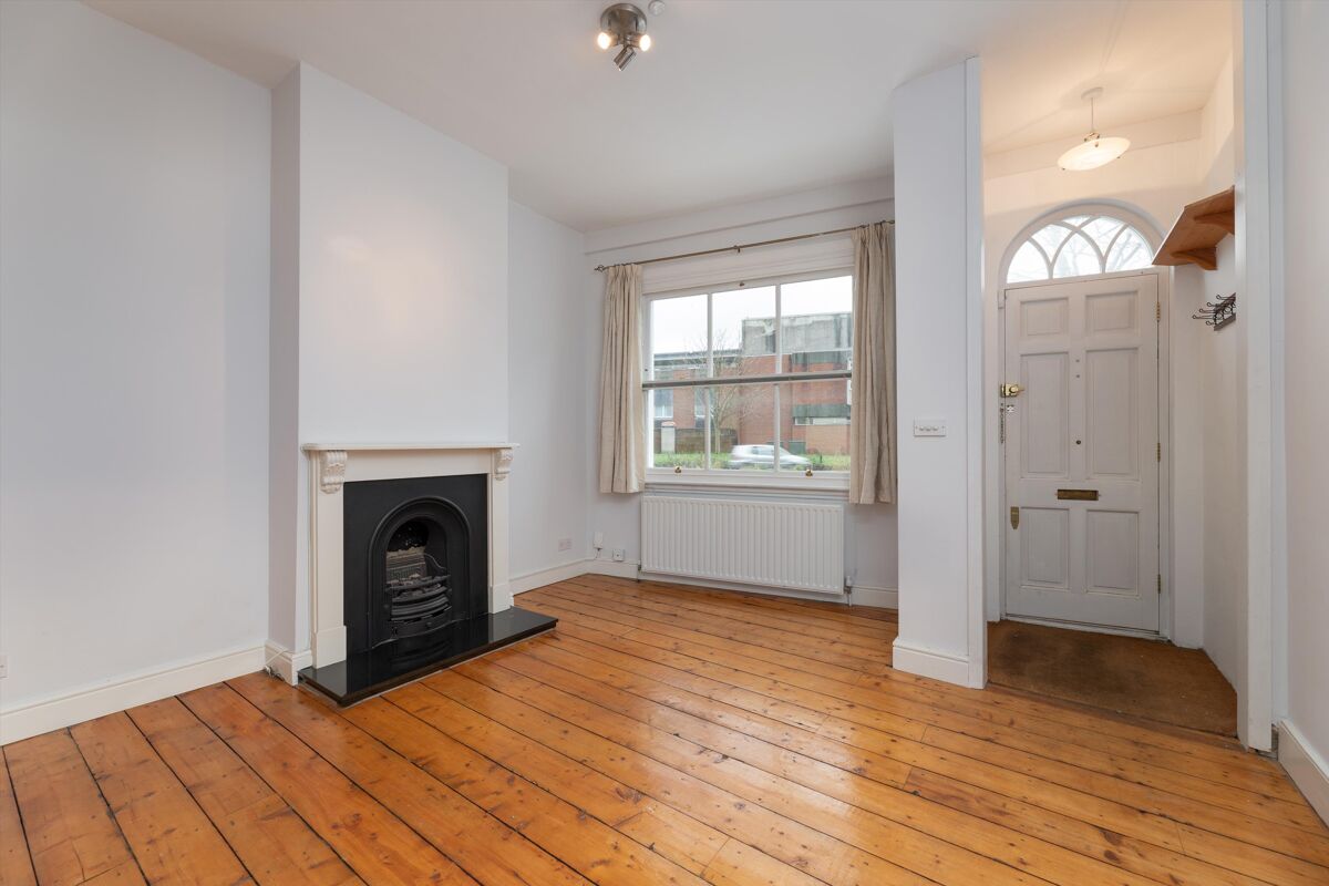 house to rent in Crooked Billet, London, SW19 - wmq012364687 | Knight Frank