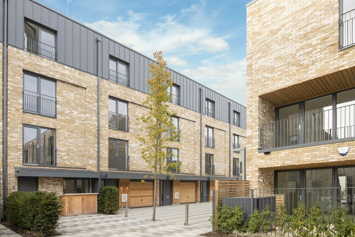 house to rent in Helena Close, Southfields London, SW19 - WMQ342000 ...