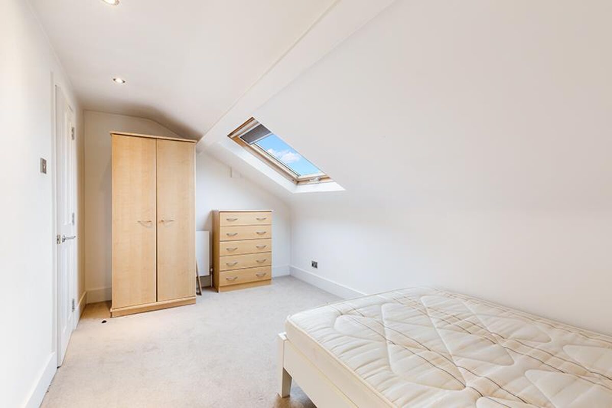 flat for sale in Ballater Road, London, SW2 - wnd012032162 | Knight Frank