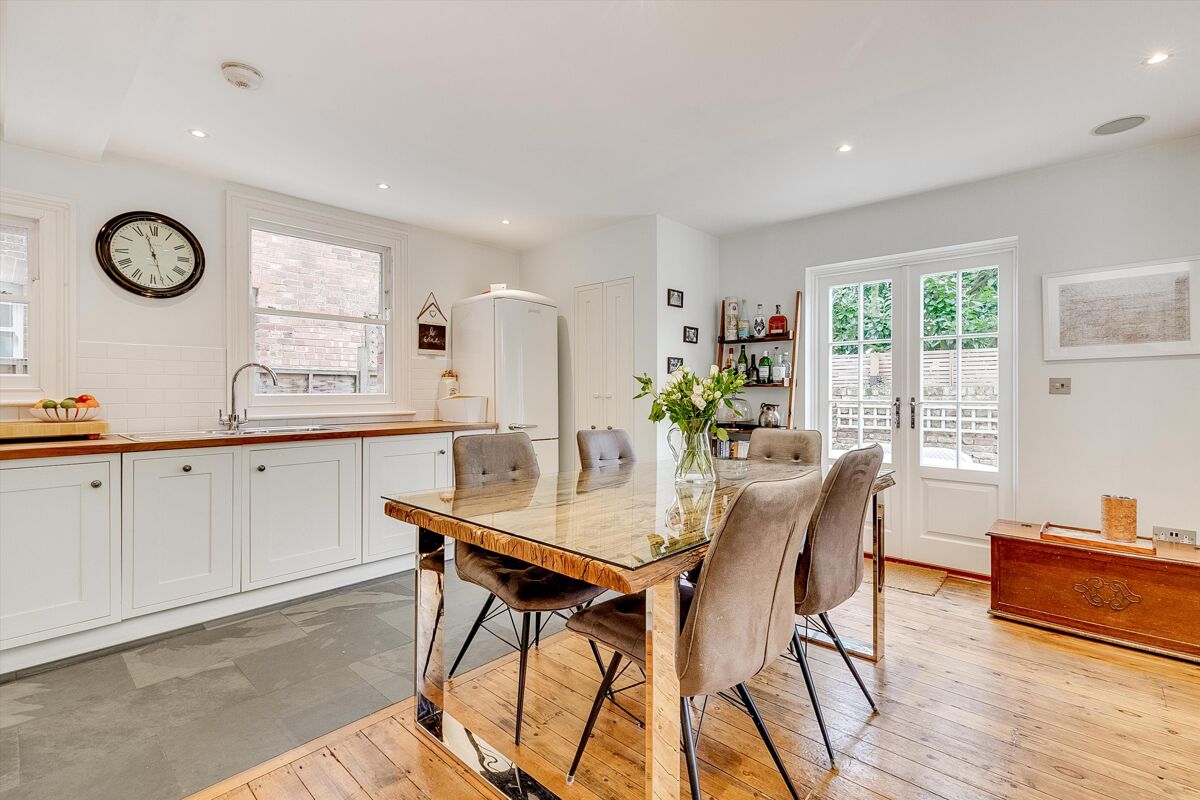 flat for sale in Western Lane, London, SW12 - wnd012091732 | Knight Frank
