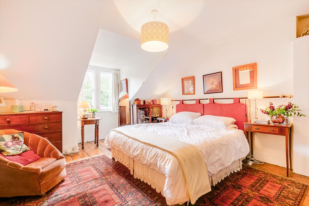 house for sale in Routh Road, London, SW18 - WND012100049 | Knight Frank