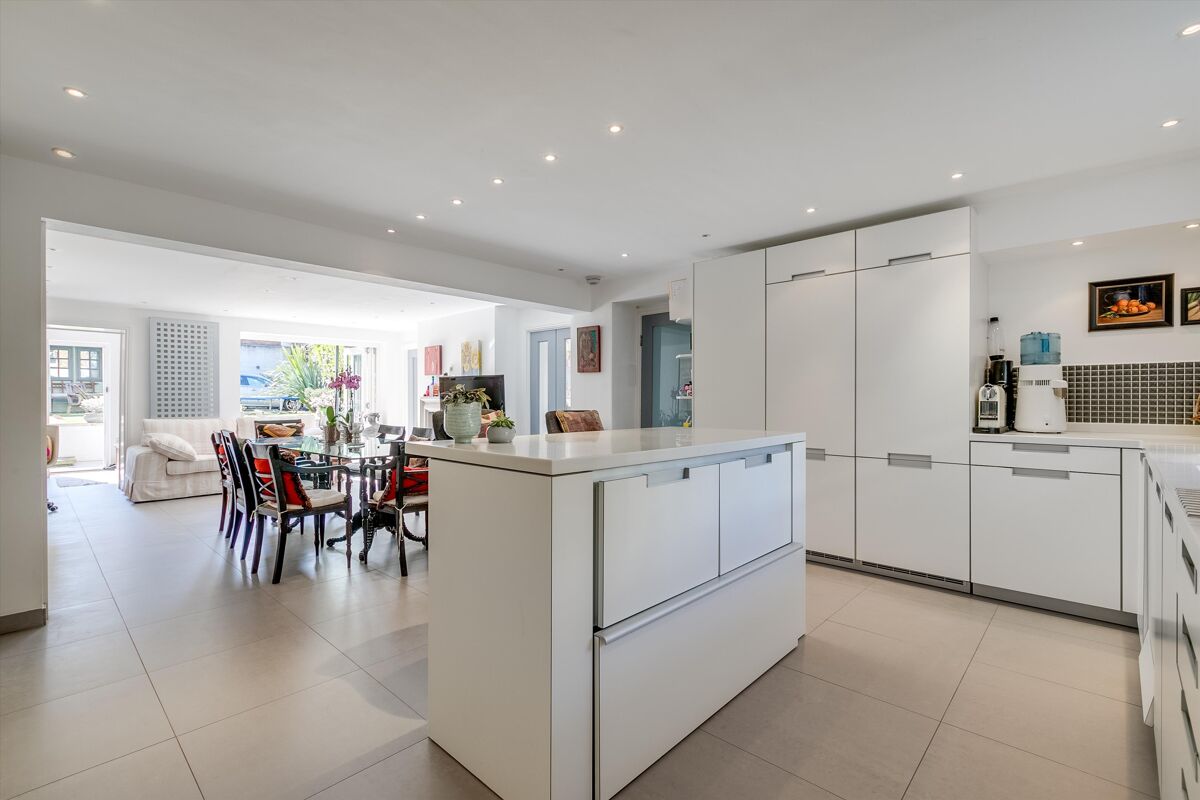 house for sale in Fentiman Road, London, SW8 - WND012177029 | Knight Frank