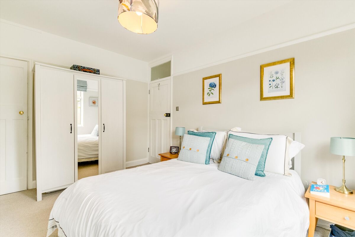 flat for sale in Godley Road, London, SW18 - WND012192580 | Knight Frank