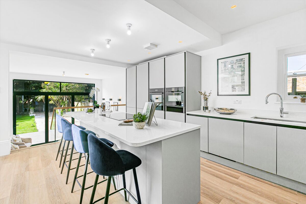 house to rent in Killieser Avenue, London, SW2 - wnq012562222 | Knight ...