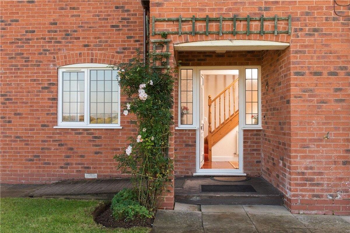 house for sale in Ferry Lane, Uckinghall, Tewkesbury, Worcestershire ...