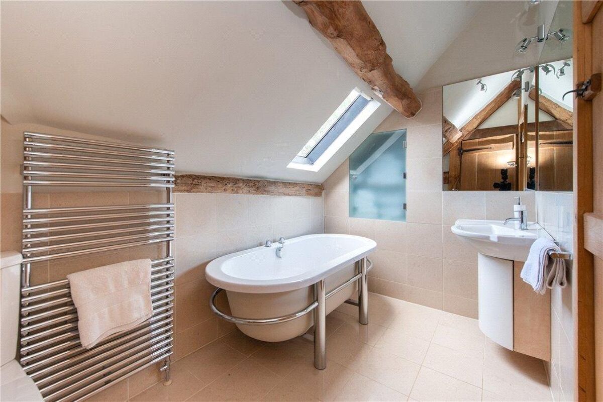 house for sale in Rous Lench, Evesham, Worcestershire, WR11 - WRC190074 ...