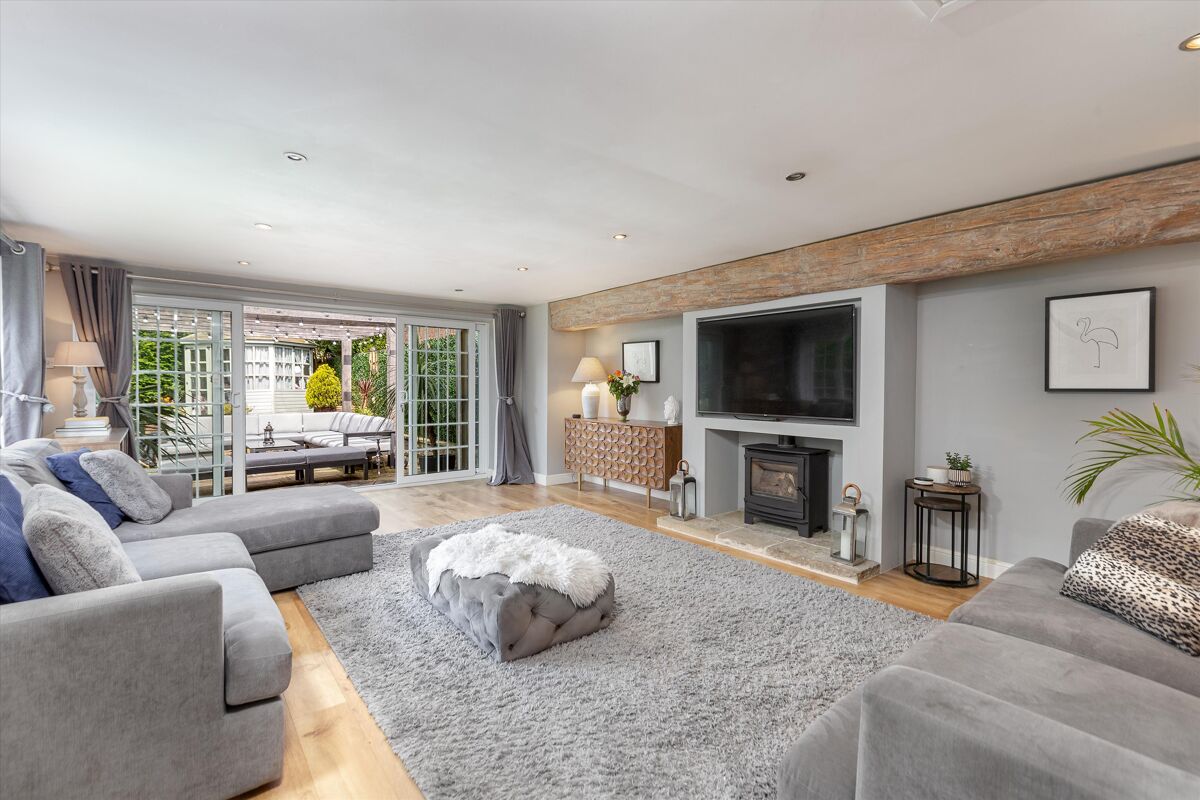 house for sale in Peplow Close, Burton Salmon, Leeds, LS25 ...